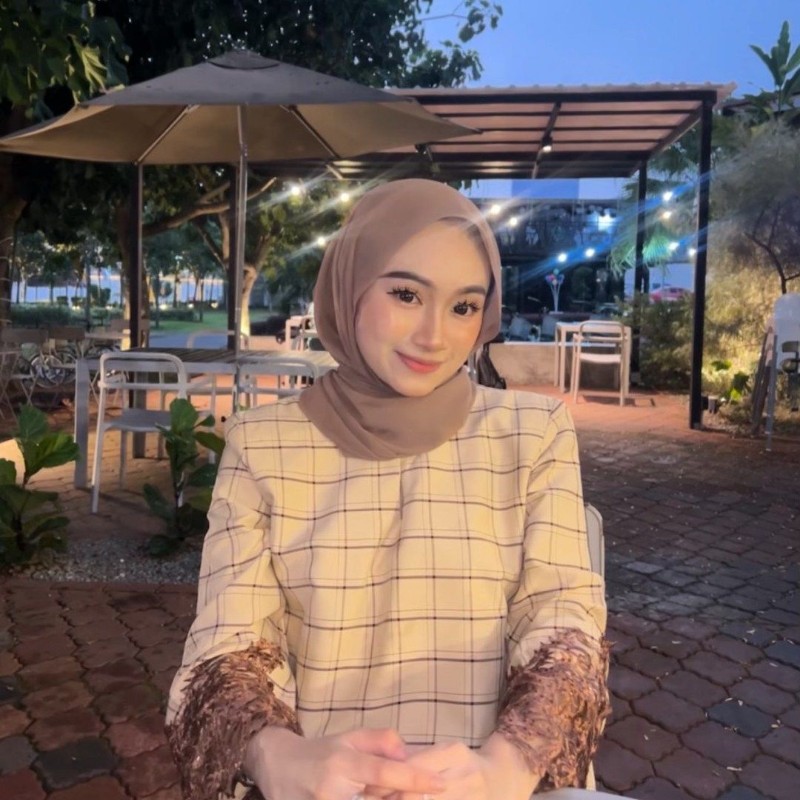 ୨୧ 📧 ㅤ ♡𝐀𝐢𝐞𝐧 🦋 (@aienzulaikha_18) | Snapchat Stories, Spotlight & Lenses