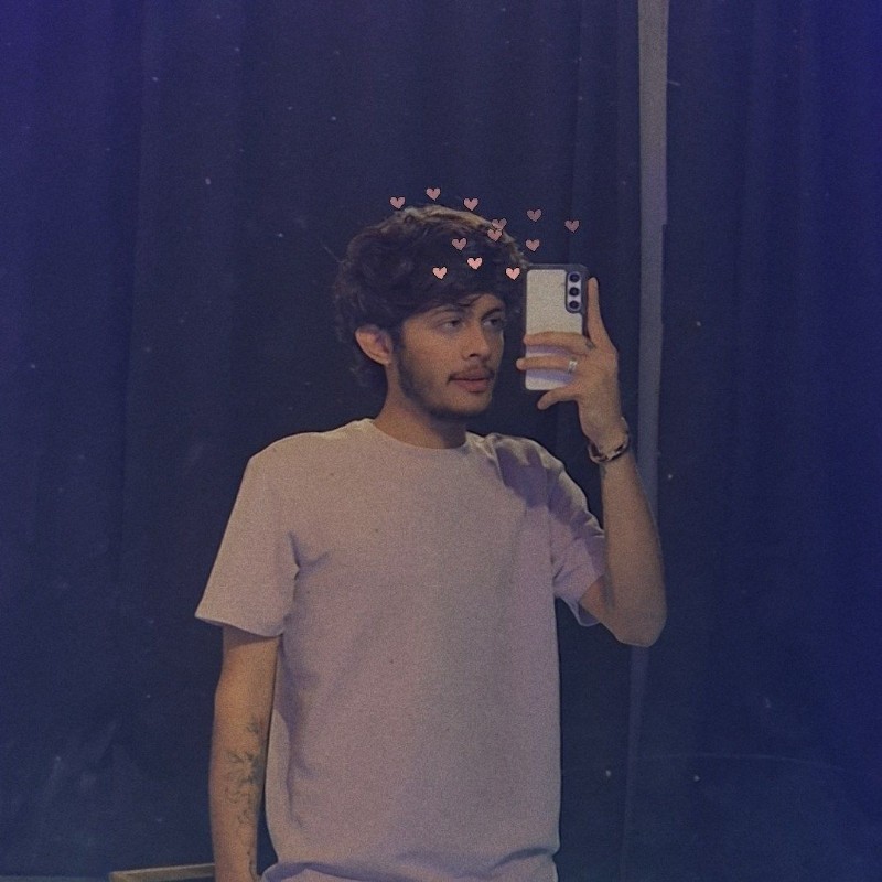 06_aksu (@akshil_06) | Snapchat Stories, Spotlight & Lenses