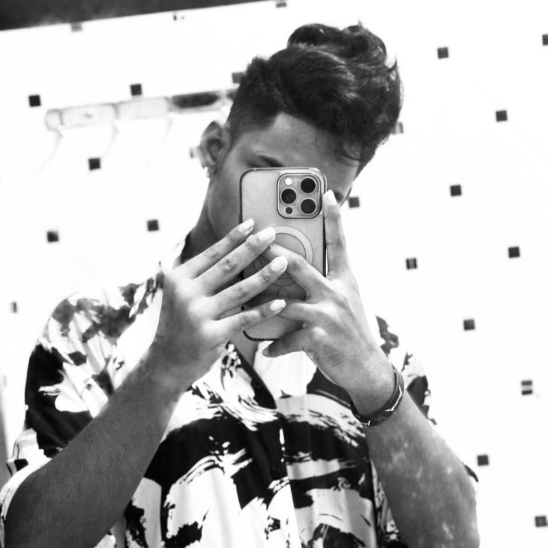 al asim (@al_asim2025) | Snapchat Stories, Spotlight & Lenses