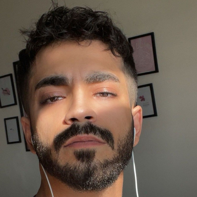 Alaa Bitar (@alaagbitar) | Snapchat Stories, Spotlight & Lenses