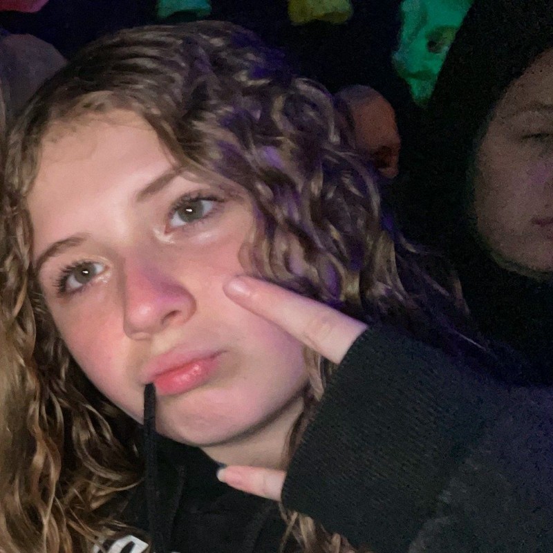 Alejandra (@ale_c4str0) | Snapchat Stories, Spotlight & Lenses