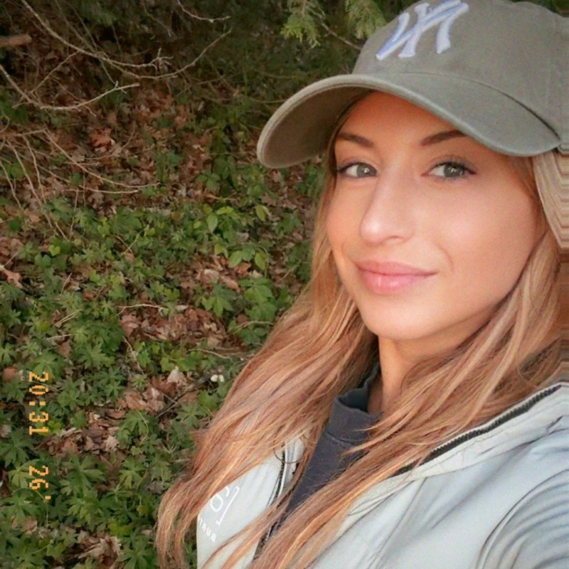 Alexa De Vivo (@alexa_devivo) | Snapchat Stories, Spotlight & Lenses