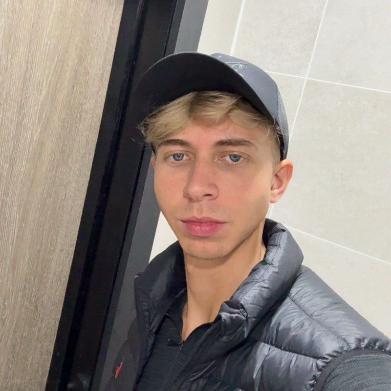 Alex Brogden (@alexbrogden) | Snapchat Stories, Spotlight & Lenses