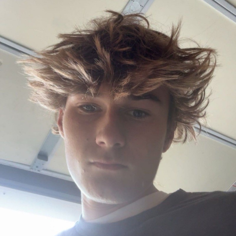 Alex Eckert (@alexe7444) | Snapchat Stories, Spotlight & Lenses