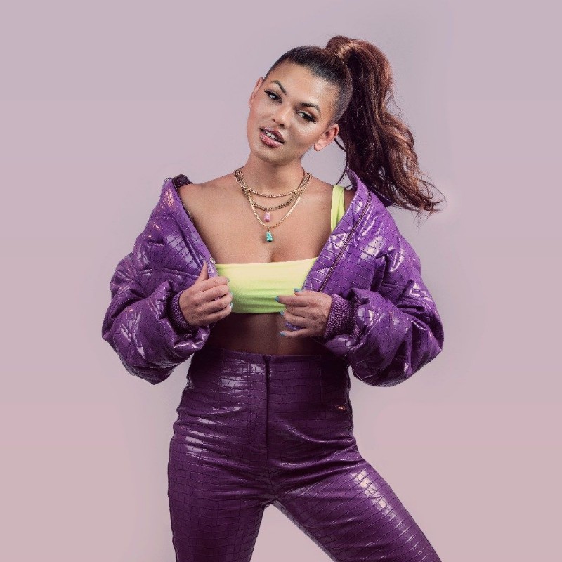 Alexandra Joner (@alexjoner) | Snapchat Stories, Spotlight & Lenses