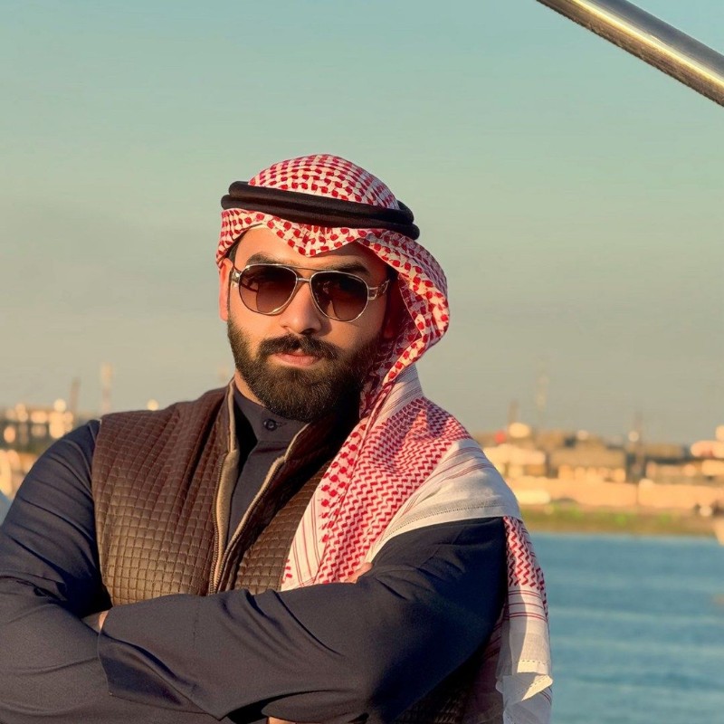 علي مكي آل زياد (@ali_maki111) | Snapchat Stories, Spotlight & Lenses