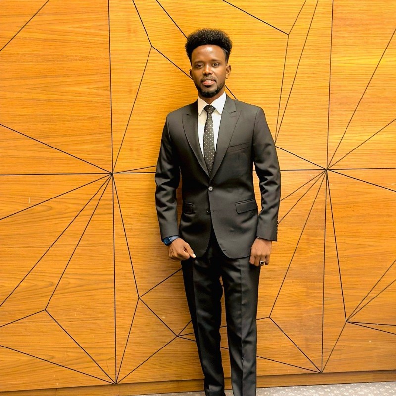 Cali Aadan Muumin (@ali_mumin2021) | Snapchat Stories, Spotlight & Lenses