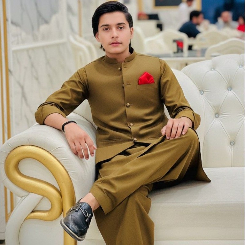 Ali Bhatti (@alibhattii12) | Snapchat Stories, Spotlight & Lenses