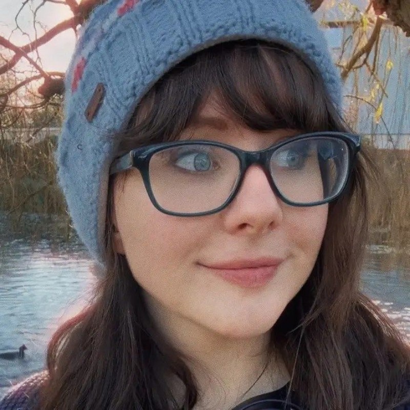 Alice Winterhold (@alicewonderhold) | Snapchat Stories, Spotlight & Lenses