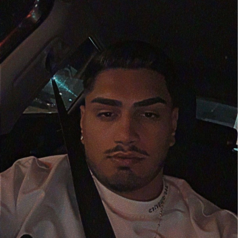 Alin Pascu (@alinpascu19) | Snapchat Stories, Spotlight & Lenses