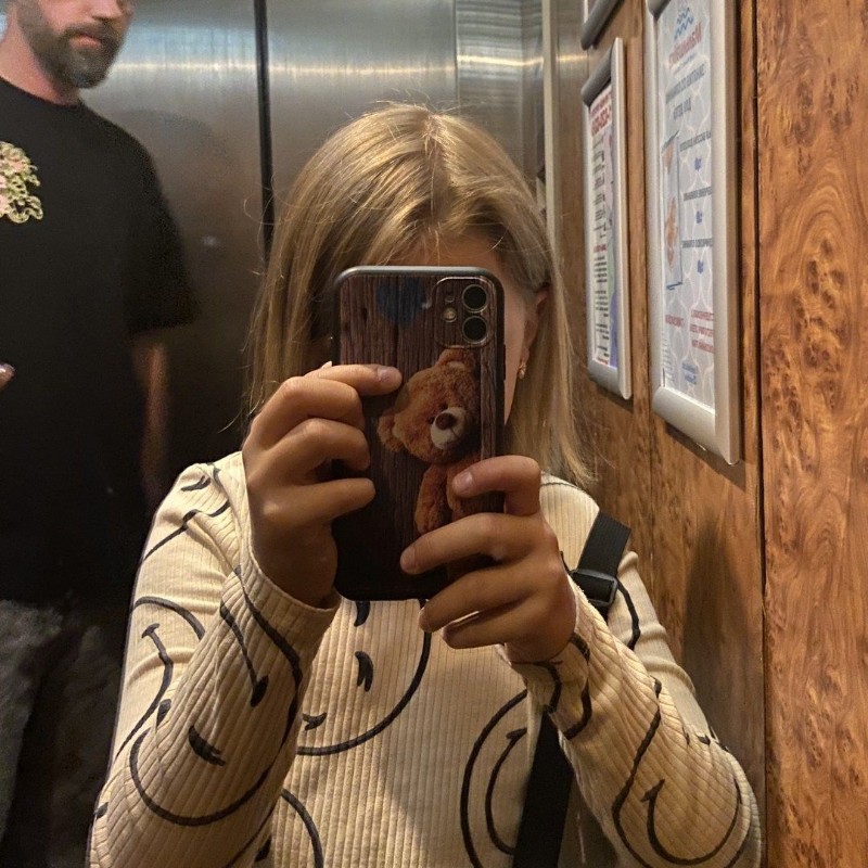 Лиса и я одно и тоже (@alisa_r251804) | Snapchat Stories, Spotlight ...