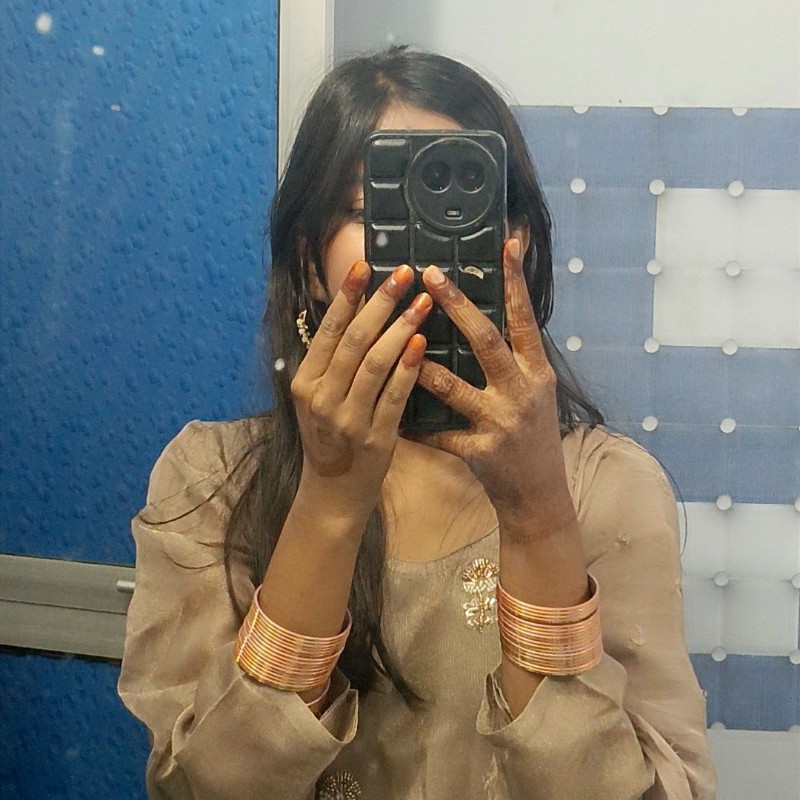 عالیہ 🌷 (@aliy.a1) | Snapchat Stories, Spotlight & Lenses