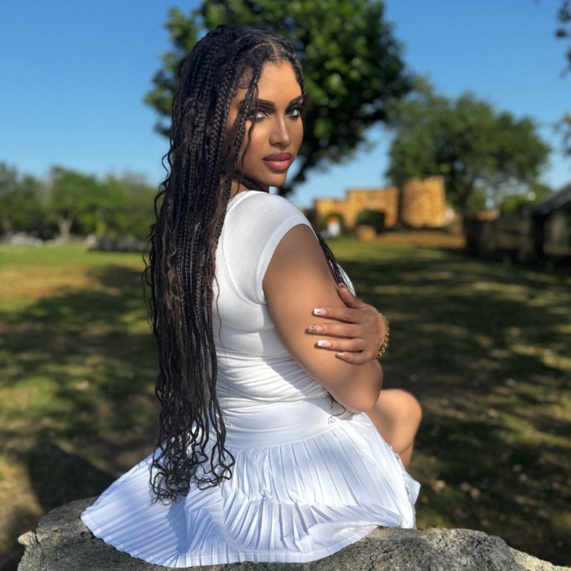 Allana Knowles (@allanaknowles) | Snapchat Stories, Spotlight & Lenses