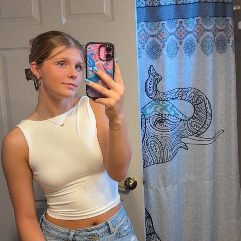 allie lajoie (@allielajoie7) | Snapchat Stories, Spotlight & Lenses