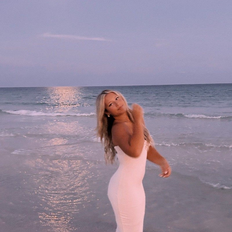 𝐚𝐥𝐥𝐢𝐞 𝐭𝐚𝐲𝐥𝐨𝐫 (@allietaylor_08) | Snapchat Stories, Spotlight & Lenses