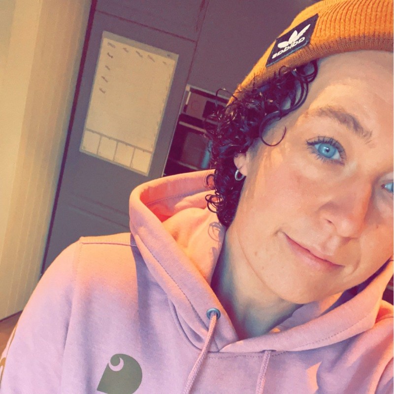 Anne-Lise (@along2) | Snapchat Stories, Spotlight & Lenses