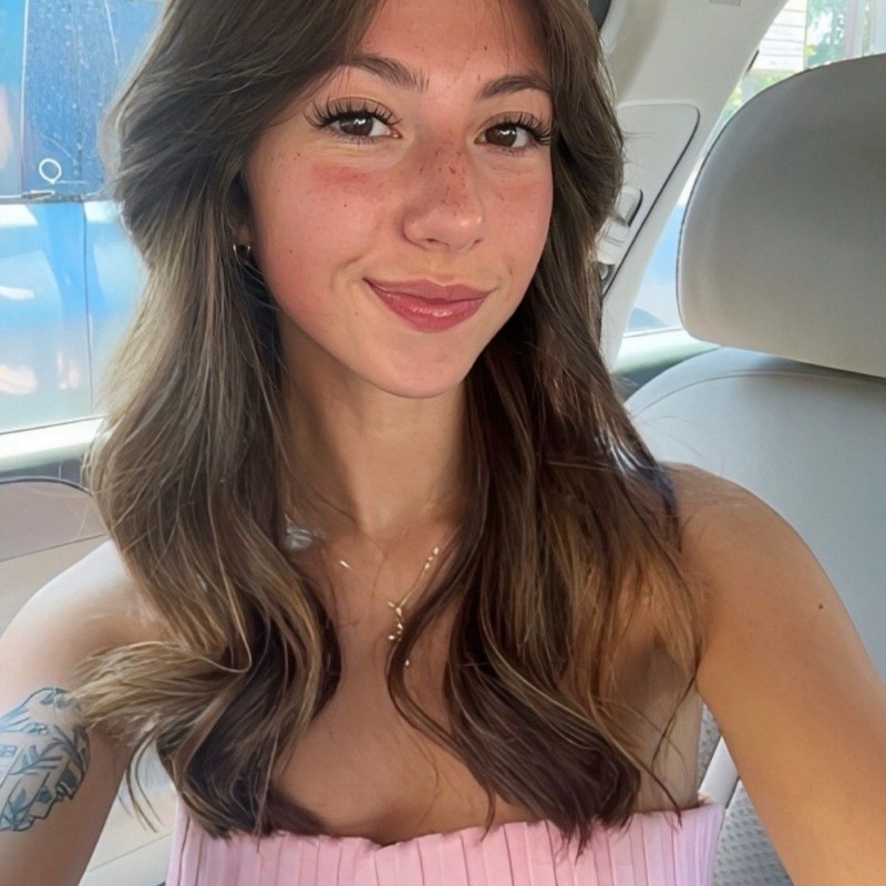 alora (@alora.vb) | Snapchat Stories, Spotlight & Lenses