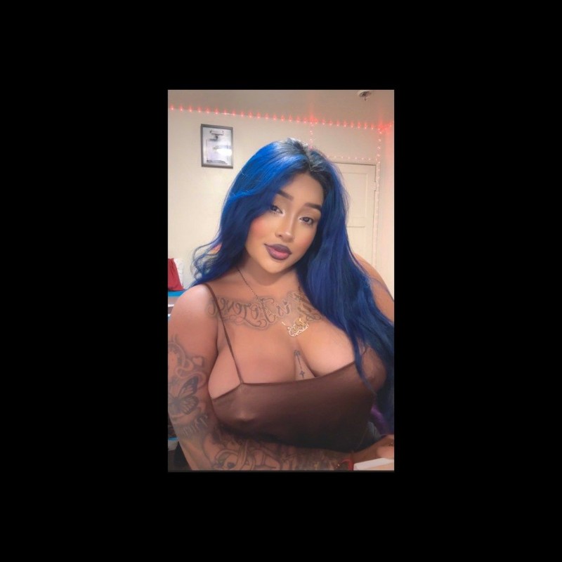 🍒 Alvarado ️‍🔥🥵🙈 (@alvaradomonny) | Snapchat Stories, Spotlight & Lenses