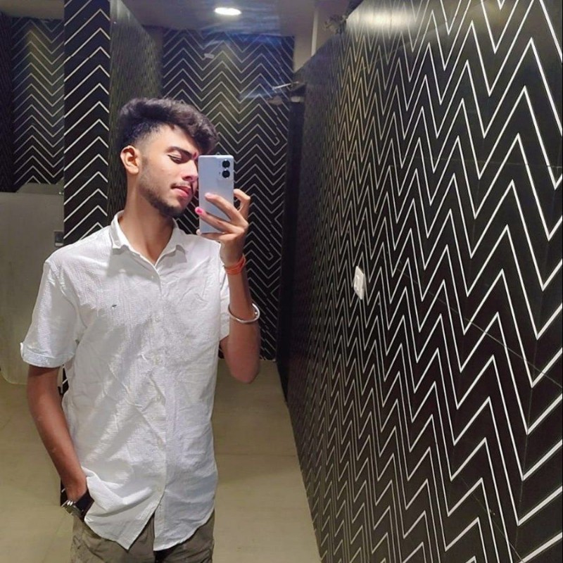 Aman Shukla (@aman_shukla4548) | Snapchat Stories, Spotlight & Lenses