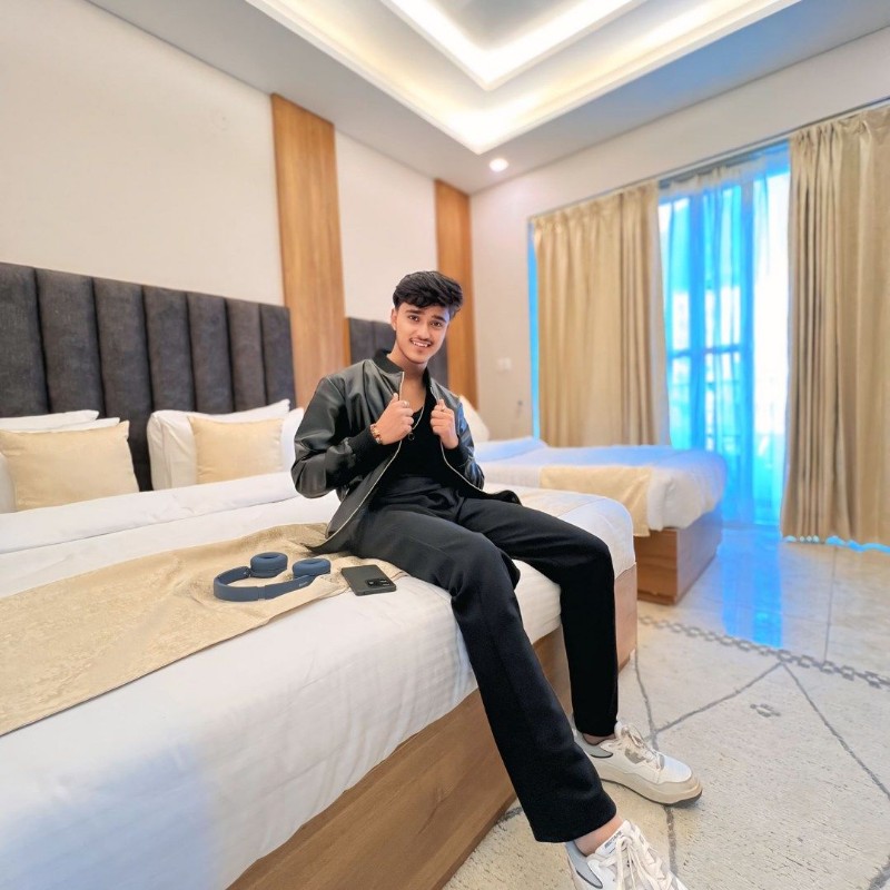 Aman Thakur (@aman_thakur9594) | Snapchat Stories, Spotlight & Lenses