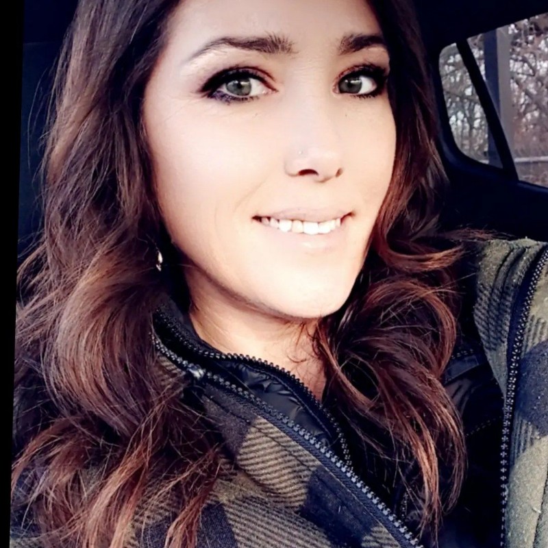 Amanda (@amanda-chrisnak) | Snapchat Stories, Spotlight & Lenses