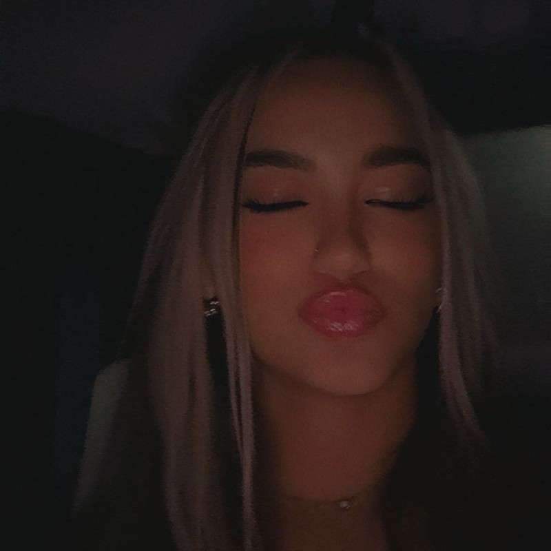 amanda (@amandacarey001) | Snapchat Stories, Spotlight & Lenses