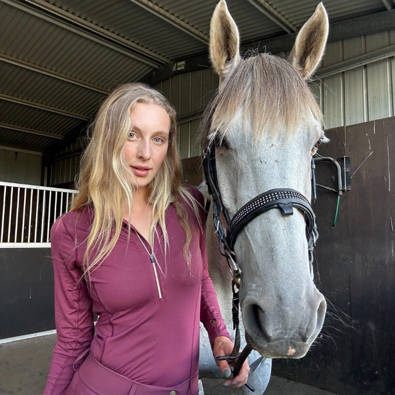 Amber (@amber.matthews) | Snapchat Stories, Spotlight & Lenses