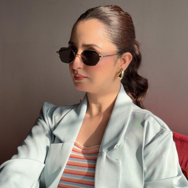 Amber Awan (@ambermalik27838) | Snapchat Stories, Spotlight & Lenses