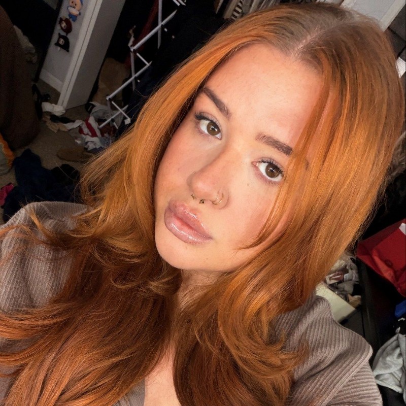 Amber Johnson (@amberrwhitt) | Snapchat Stories, Spotlight & Lenses