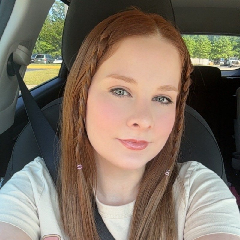 Amber Thomas (@amberthomasva) | Snapchat Stories, Spotlight & Lenses