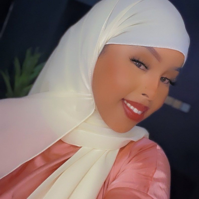 Amiirah 10 (@amiirah_10) | Snapchat Stories, Spotlight & Lenses