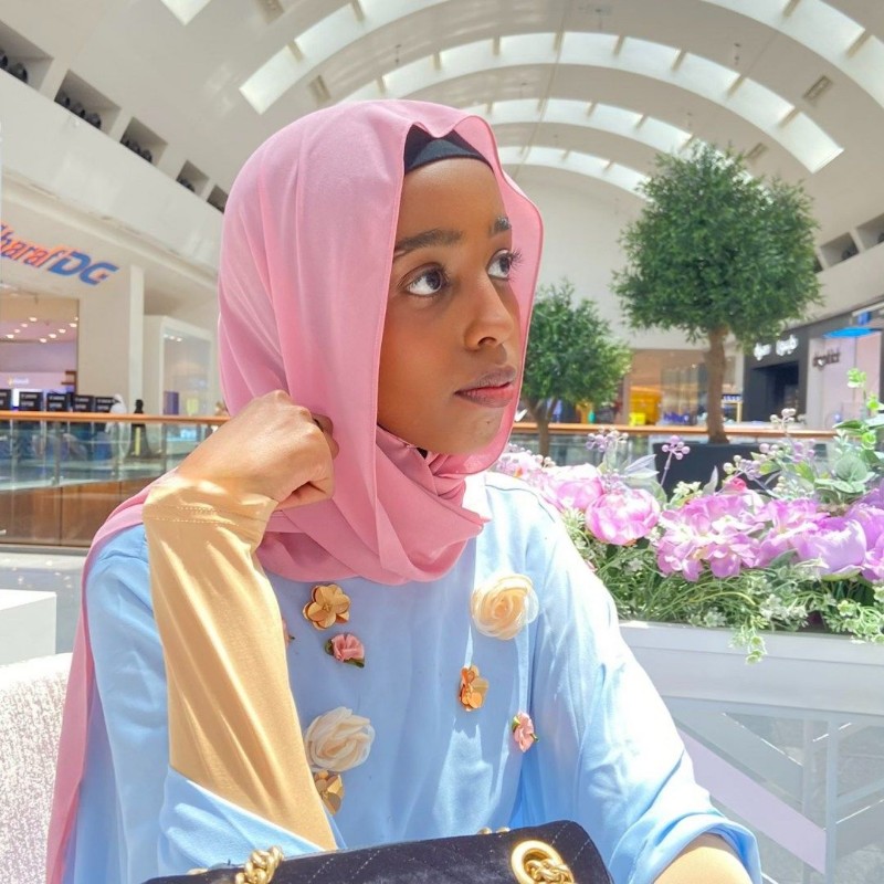 Amina (@amina.red) | Snapchat Stories, Spotlight & Lenses