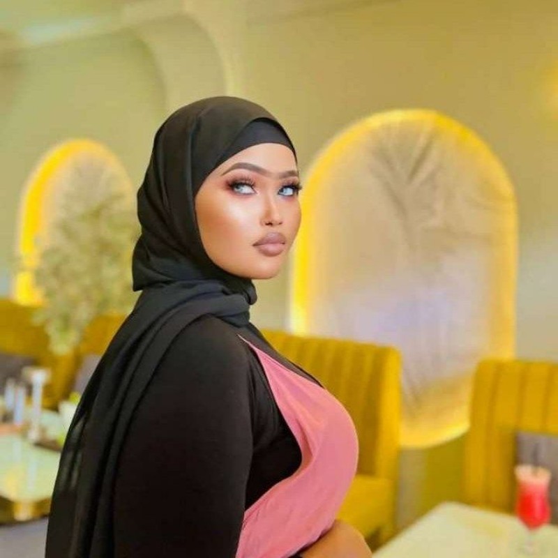 Amran Abdicasiis (@amran_abdicasii) | Snapchat Stories, Spotlight & Lenses