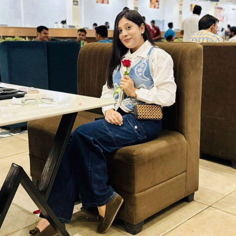 Amrita Kandoi (@amrita_kandoi08) | Snapchat Stories, Spotlight & Lenses