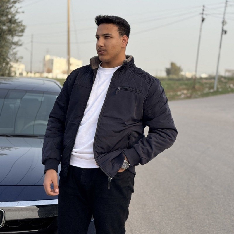 Amro Jayousi (@amro-jayousi) | Snapchat Stories, Spotlight & Lenses