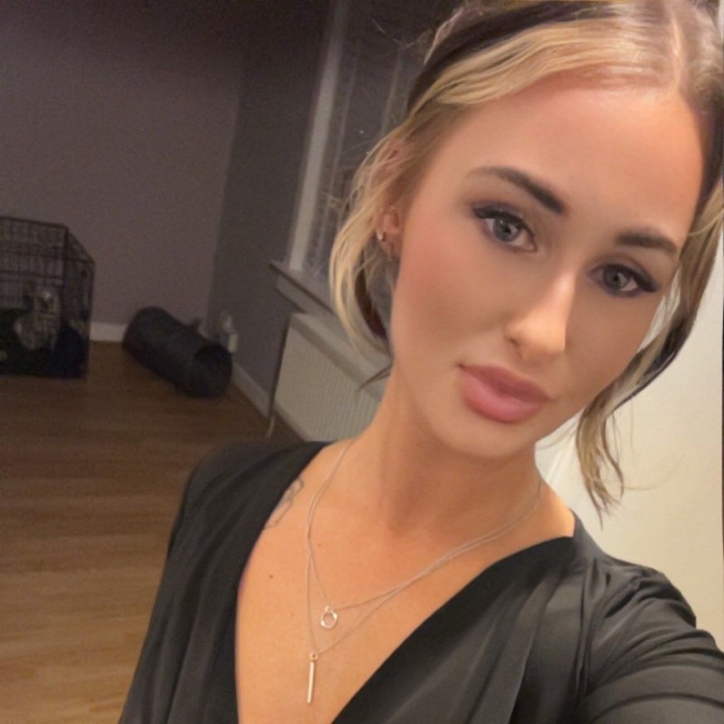 Amy Duncan (@amyduncan.x) | Snapchat Stories, Spotlight & Lenses