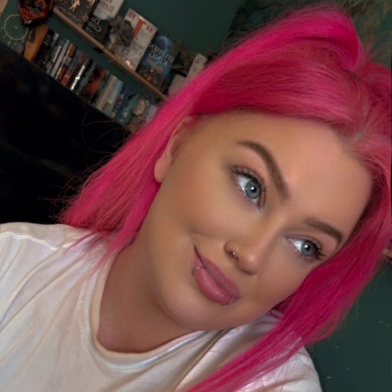 Amy Mckinlay (@amymckinlay98) | Snapchat Stories, Spotlight & Lenses