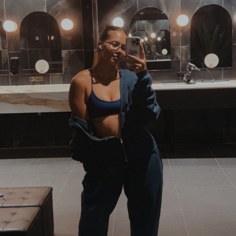 Amy 🖤🥷🏽🐦‍⬛ (@amyy-cook) | Snapchat Stories, Spotlight & Lenses