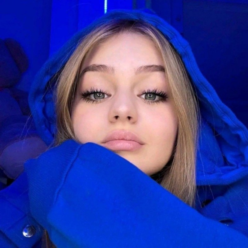 Ana Beregoi 💙 FANPAGE 💙 (@anaberegoi_fan) | Snapchat Stories, Spotlight ...