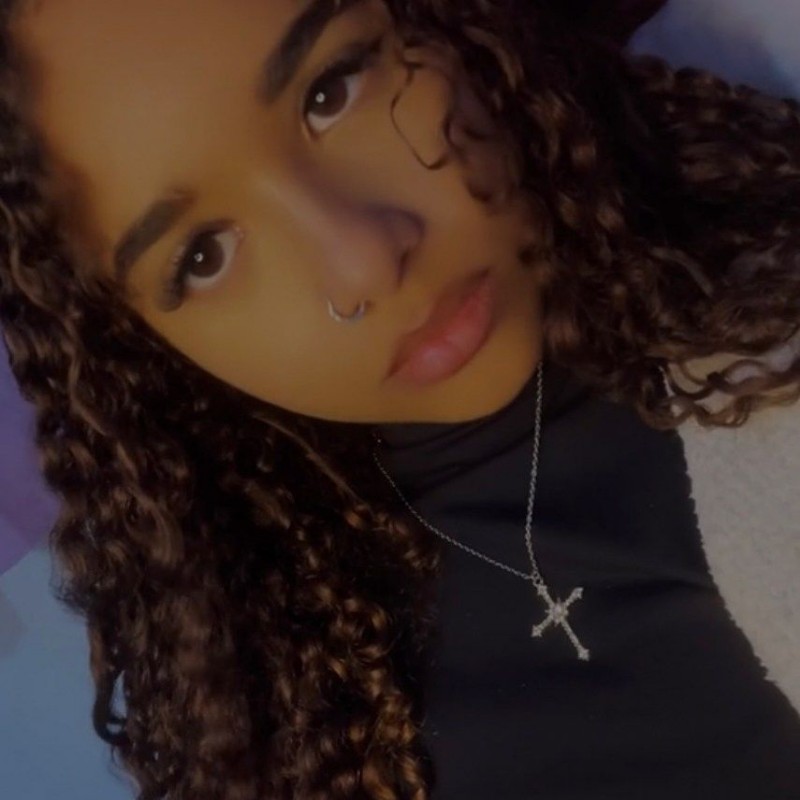 ana julia bressa (@anajuliabressa) | Snapchat Stories, Spotlight & Lenses