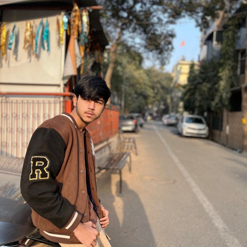 Om Anand (@anand_om) | Snapchat Stories, Spotlight & Lenses