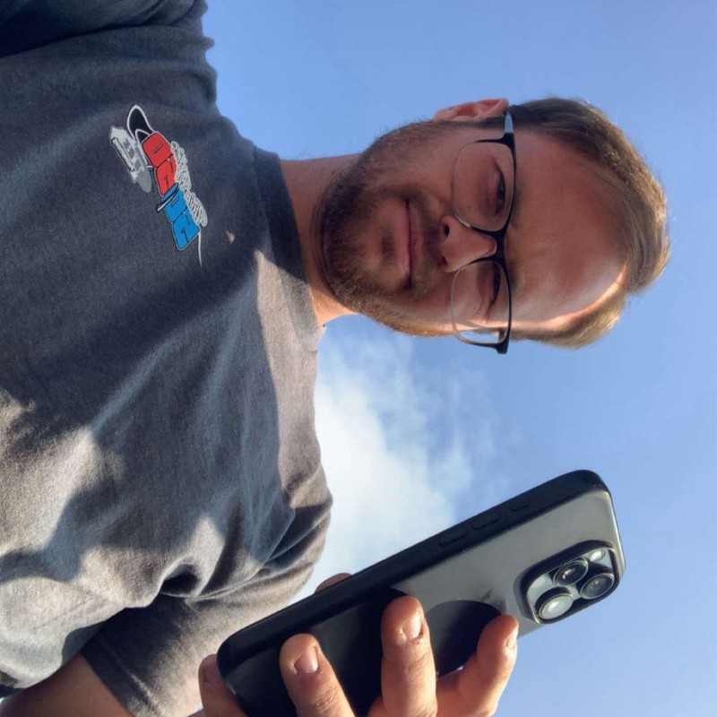 Andrew Goss (@andrew527x) | Snapchat Stories, Spotlight & Lenses