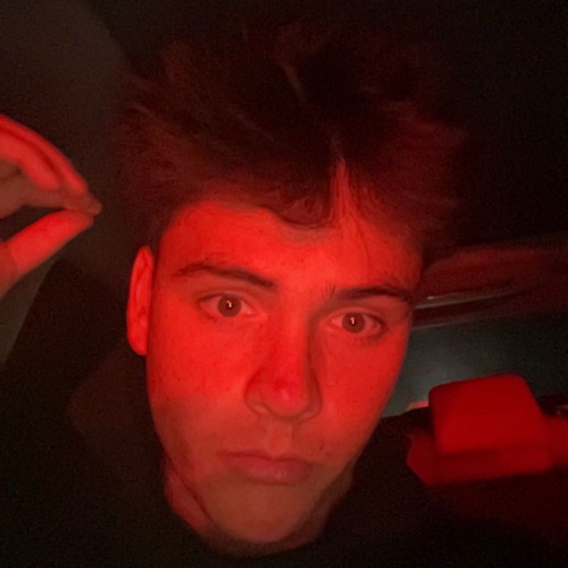 Andrew Bush (@andrewbush055) | Snapchat Stories, Spotlight & Lenses