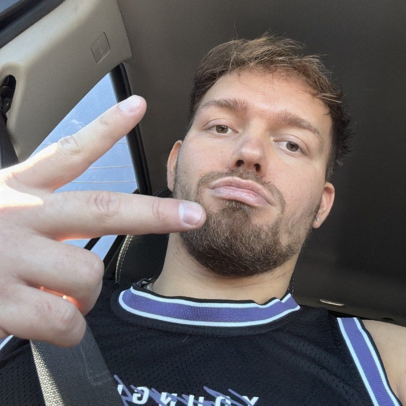 Andrew January (@andrewxjanuary) | Snapchat Stories, Spotlight & Lenses