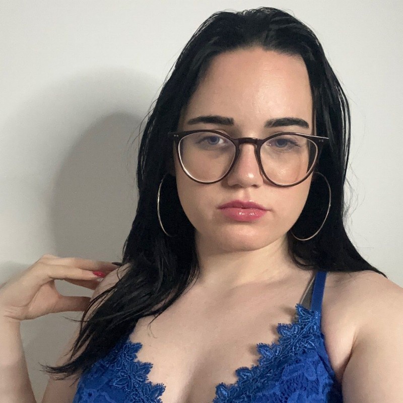 Anesa Reven (@anesa.reven) | Snapchat Stories, Spotlight & Lenses