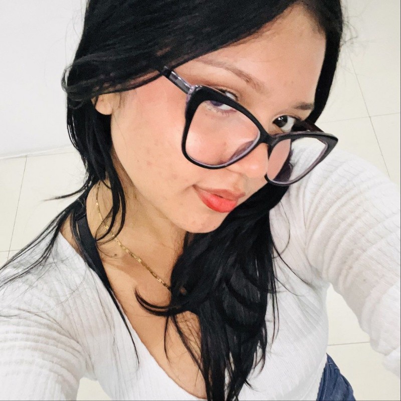Angelica Alcala (@angelica_al2101) | Snapchat Stories, Spotlight & Lenses