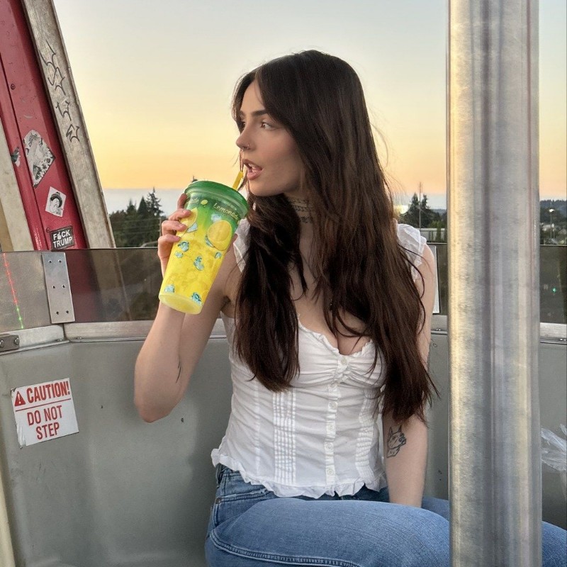 angelus 🍓 (@angelusss333) | Snapchat Stories, Spotlight & Lenses