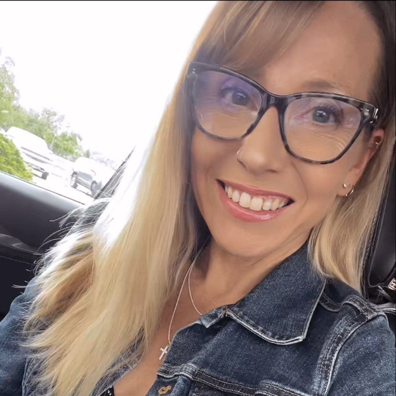 Angie (@angieturner10) | Snapchat Stories, Spotlight & Lenses
