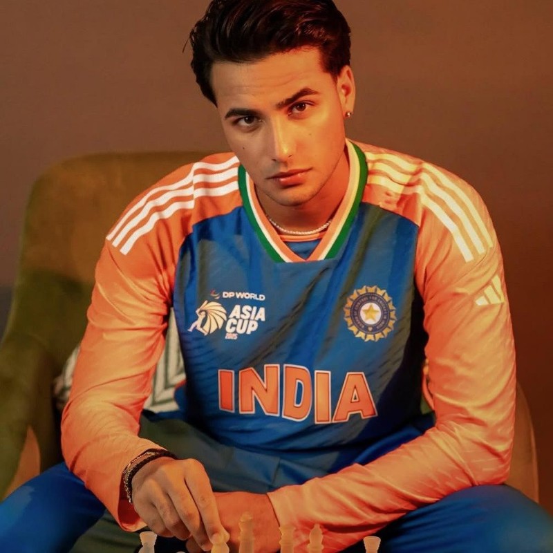 𝓐𝓛𝓔𝓧𝓐𝓝𝓓𝓔𝓡..💯K👑♥️👑 (@ankitalexanderr) | Snapchat Stories, Spotlight & Lenses