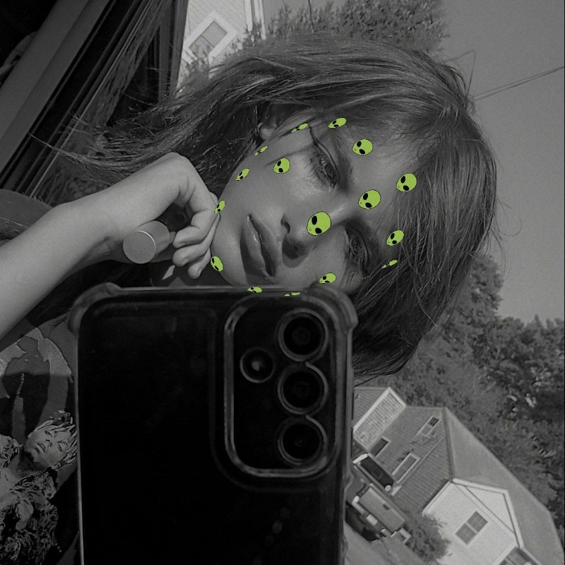 Anna Banana (@anna123adorno) | Snapchat Stories, Spotlight & Lenses